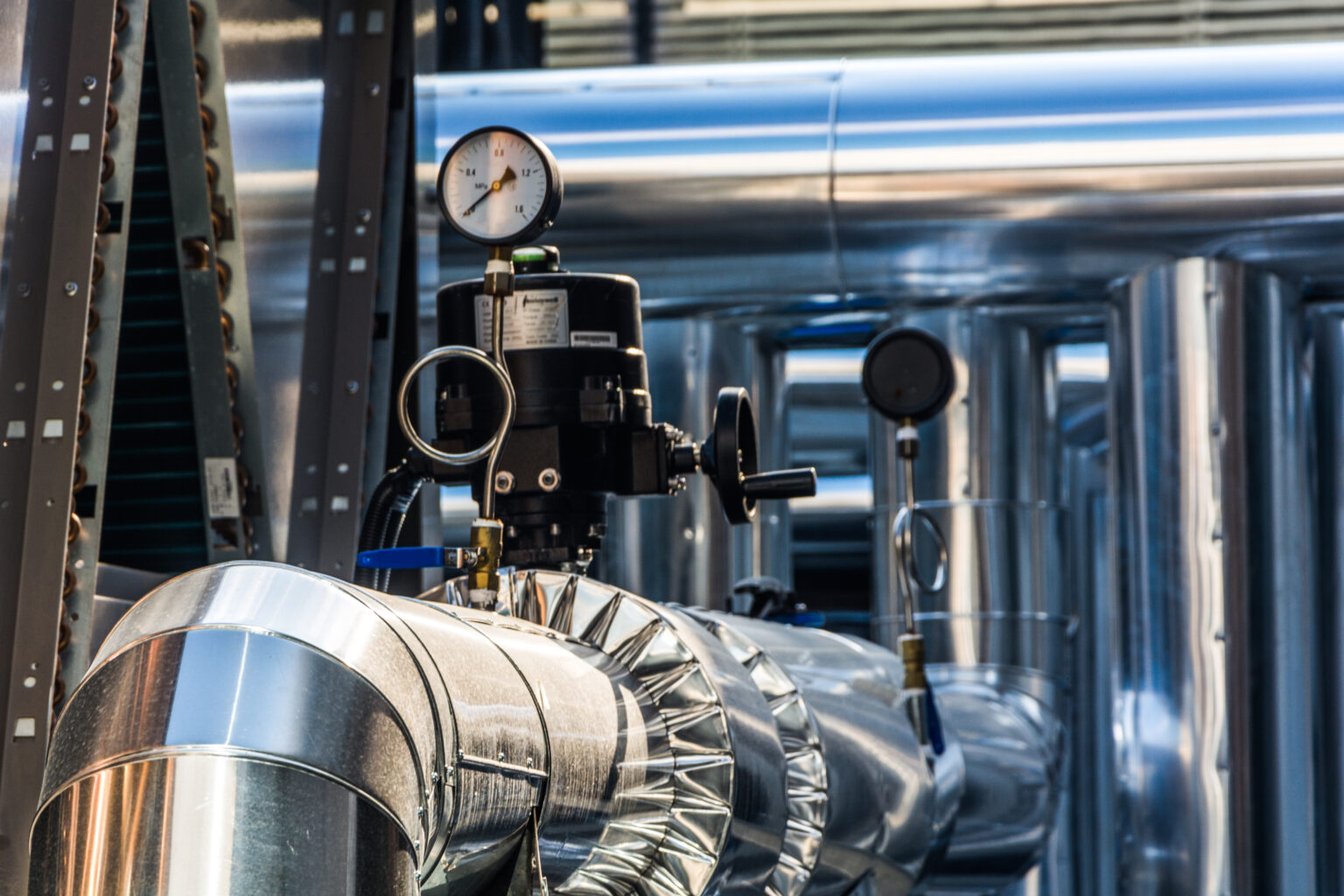 บริการออกแบบ ติดตั้งระบบปรับอากาศ และระบายอากาศ